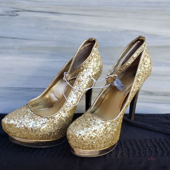 Mossimo Supply Co. | Shoes | Mossimo Gold Glitter Platform Stilettos ...